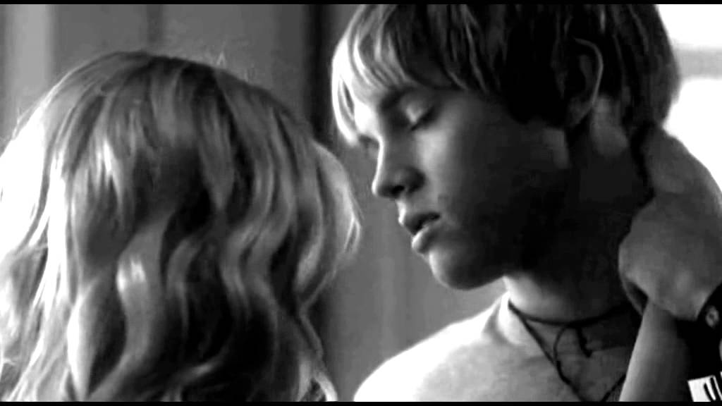 Emily&Beau [Fall Apart and Start Again] - YouTube