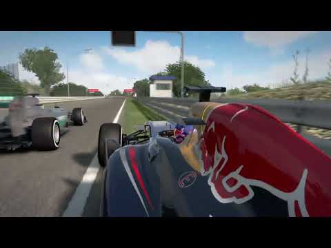 F1 2013 : This overtake requires absolute guts to pull off !