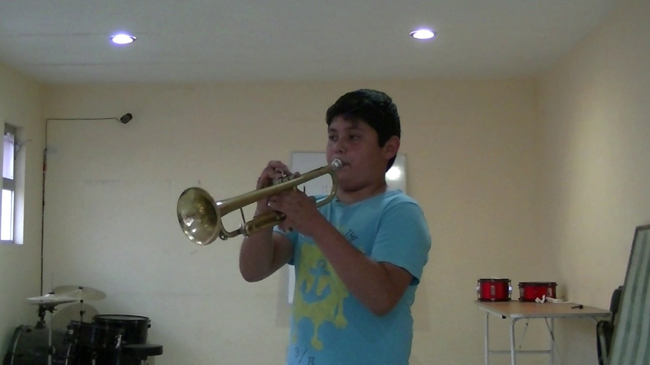 Efrain Dario Romo Hdz Escalas - YouTube