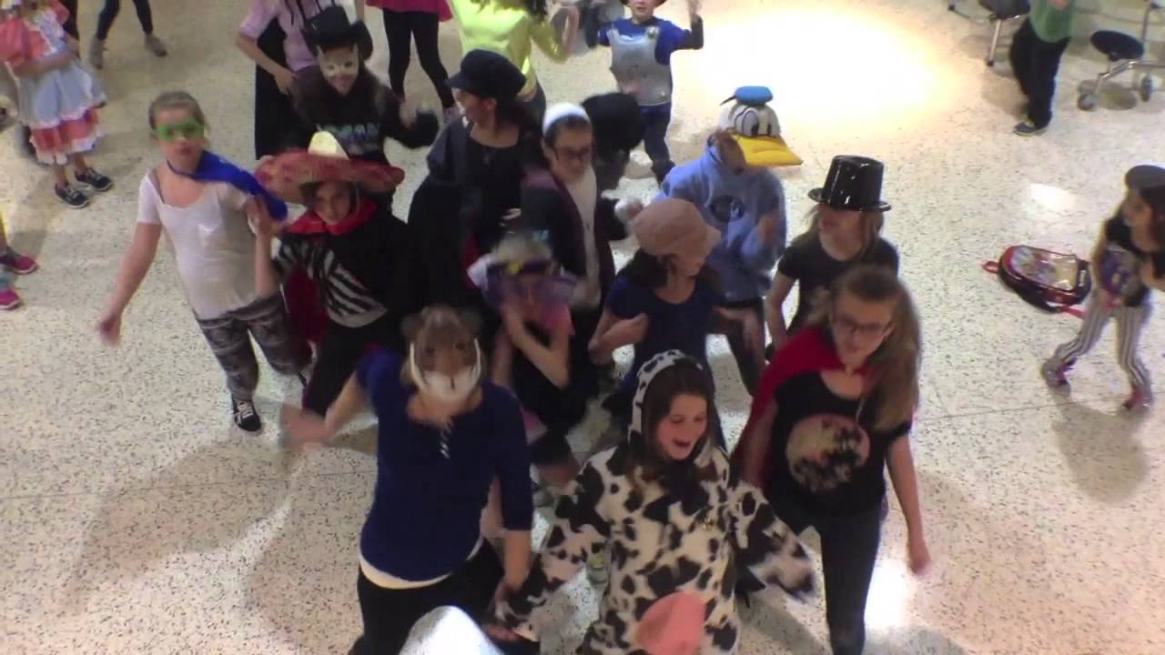 Trantwood Elementary Talent Show Intro - YouTube