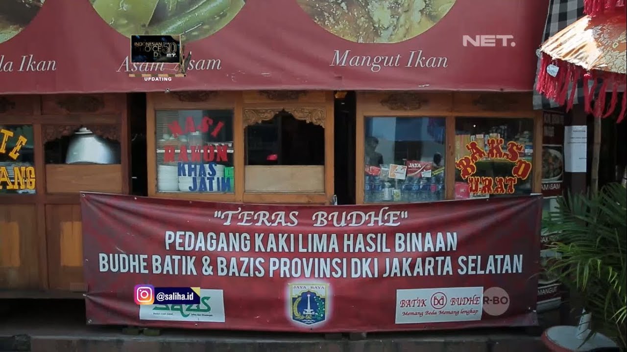 SALIHA- Suka Duka Pedagang Food Court Di "Teras Budhe" - YouTube