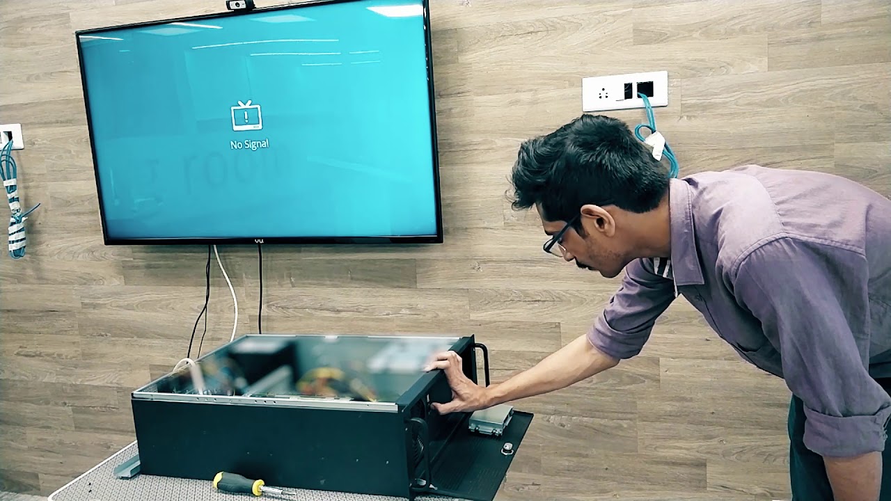 Unboxing of VizDisplay Video Wall Controller by VizExperts - YouTube