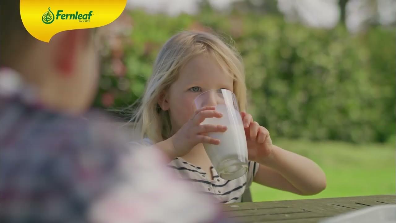 Fernleaf - Contented cows in the great outdoors (45s) - YouTube