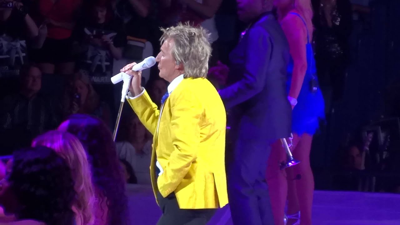 Infatuation - Rod Stewart - Buffalo, NY 5/31/14 - YouTube