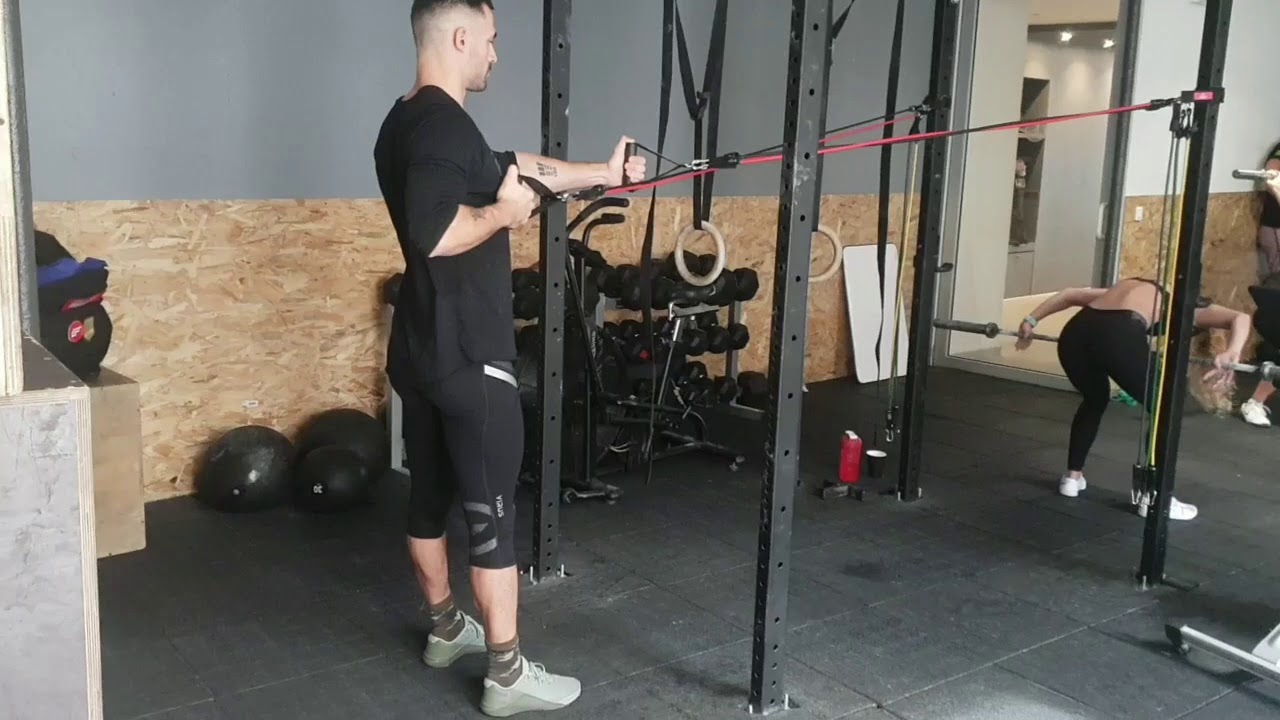 Alternating Banded Archer - YouTube