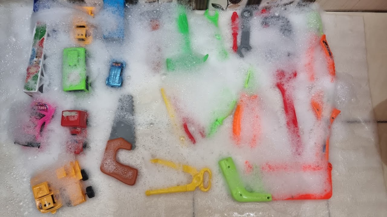 Mencuci Mainan Penuh Busa, Mobil Balap, Bus Tayo, Truk Gandeng ...