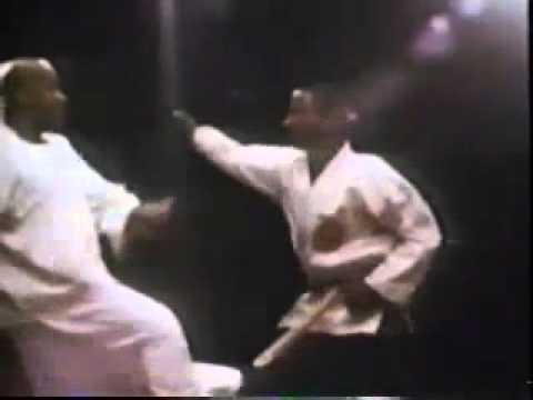 Dr Moses Powell Sanuces Ryu Jiu Jitsu - YouTube
