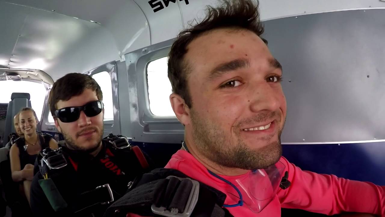 Skydive Sebastian - Lucas' Skydive!!! - YouTube