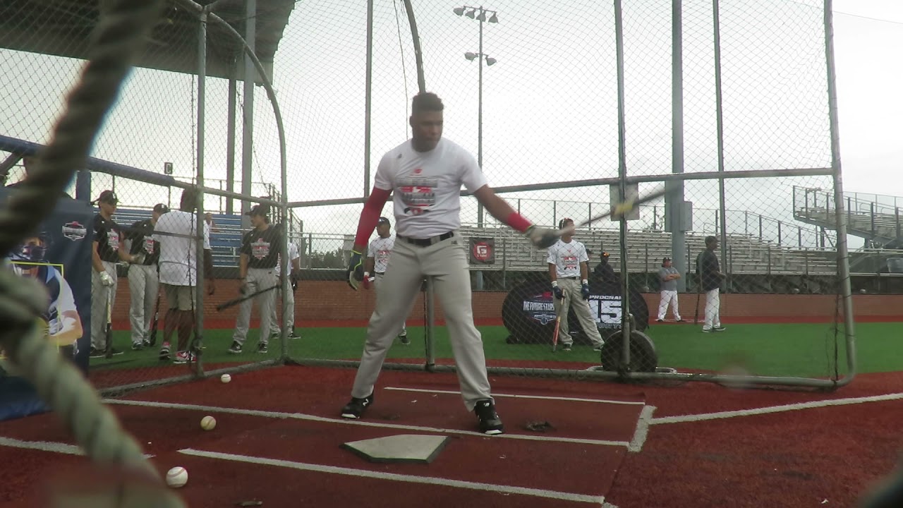 2021 Future Stars Series National Combine BP: Edwin Toribio - YouTube