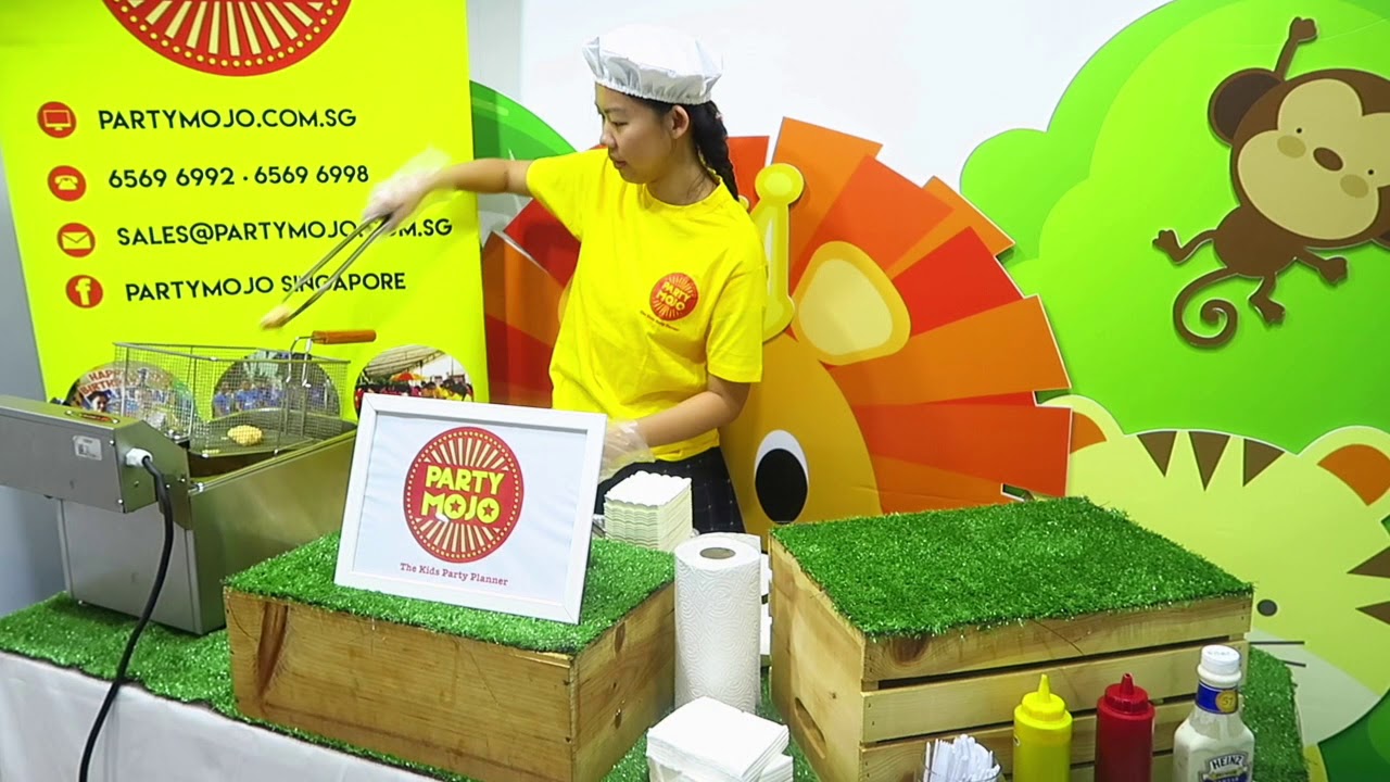 FISHBALL LIVE FOOD STATION - YouTube