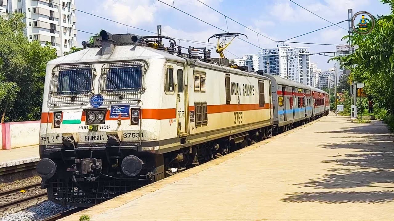 Brindavan Express Showcases Incredible Speed and Power at Hoodi Station ...