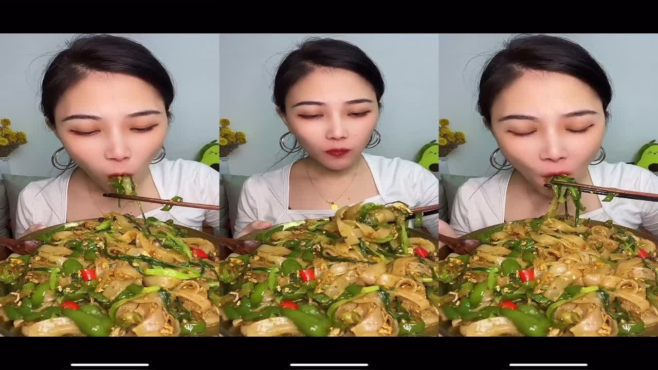 MUKBANG ASMR | FRIED CHICKEN AND BLACK BEAN SOUP - YouTube