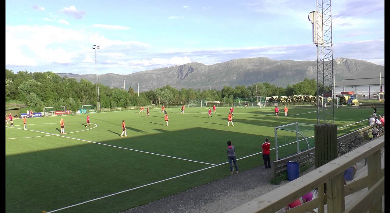 J16: Brønnøysund IL - Gruben - YouTube