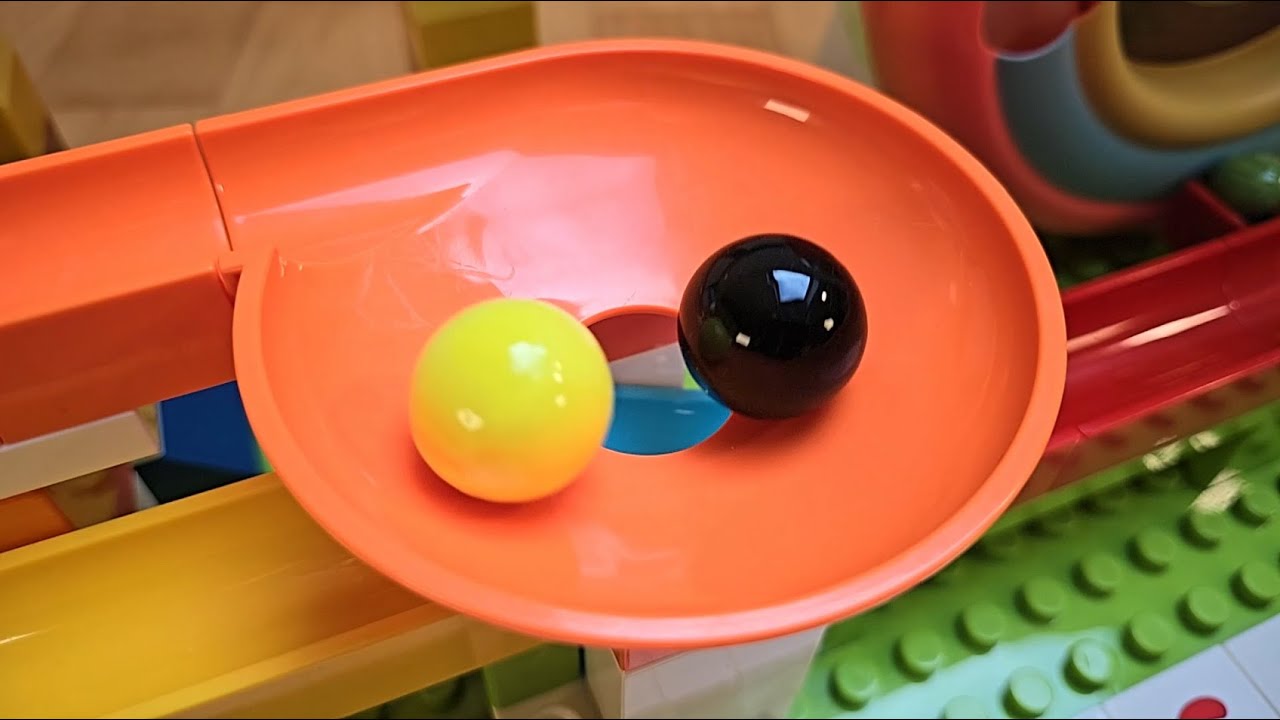 Long Marble Run - lift wheel, funnels, a switch and slow motion and ...