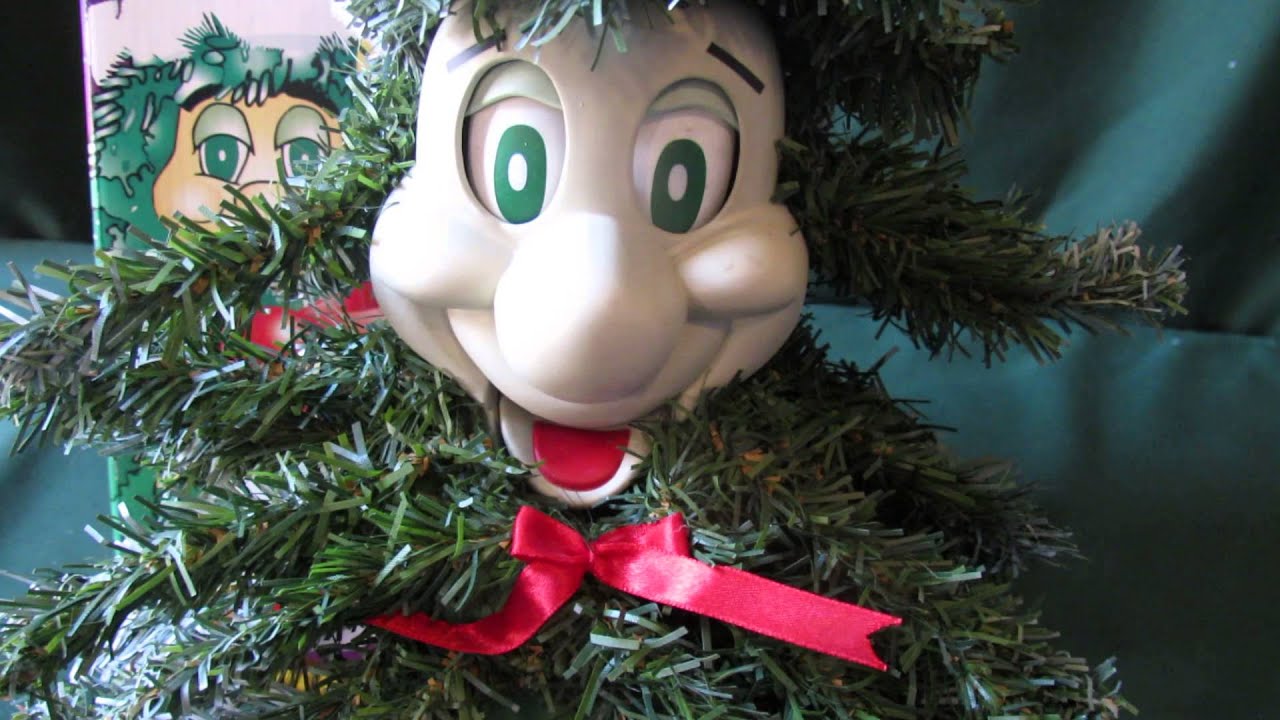 Singing Christmas tree - YouTube