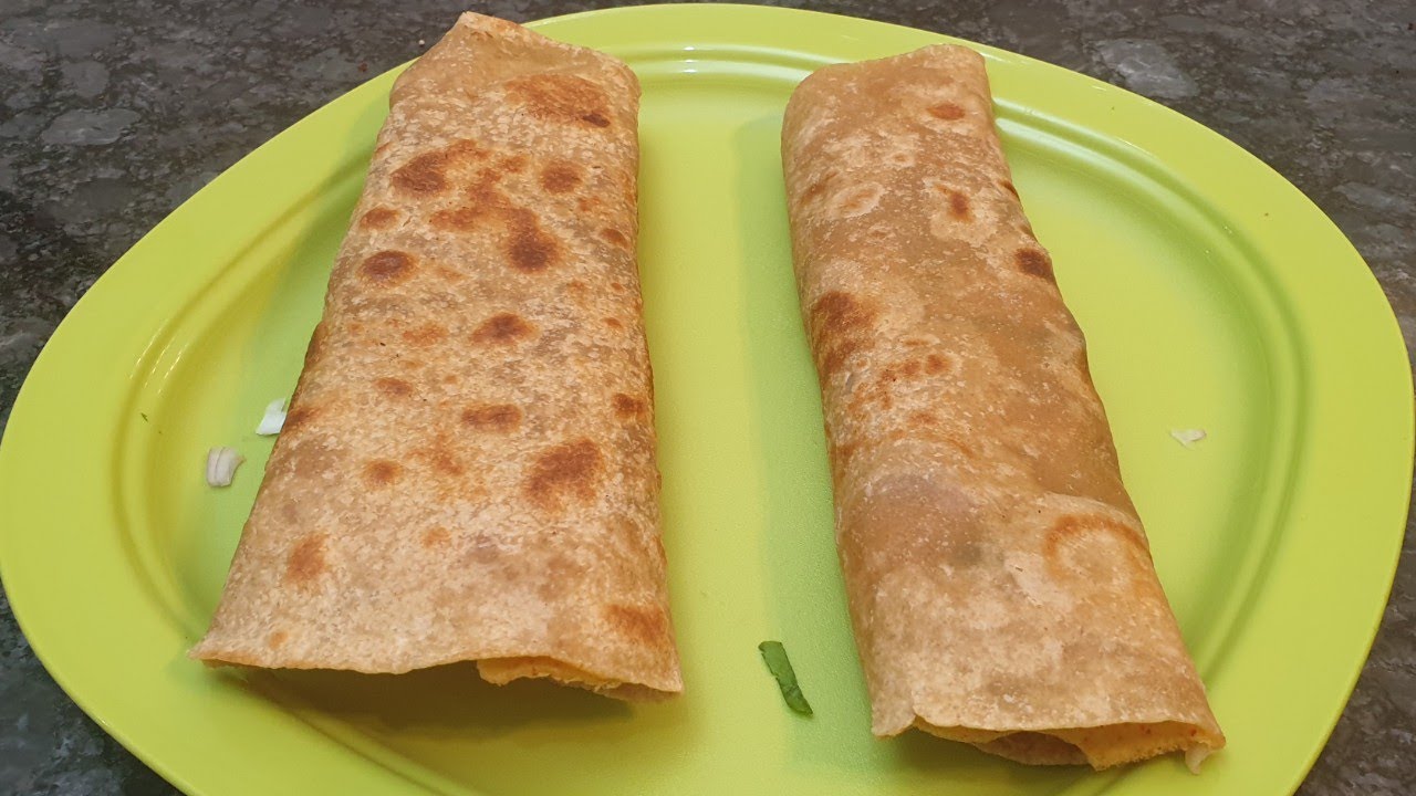 Super tasty spicy egg chapati roll!Cast iron cooking - YouTube