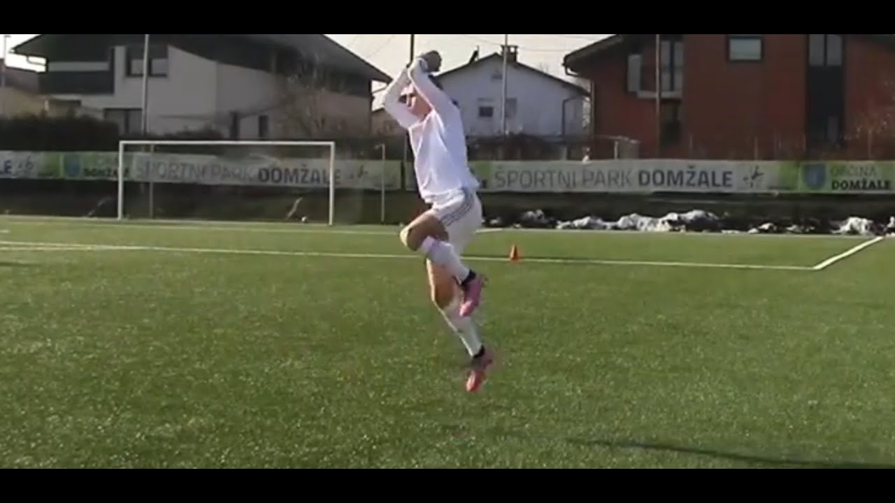 Football Daily - Mastering Right Wing Inside Cut & Finish - U16 Player ...