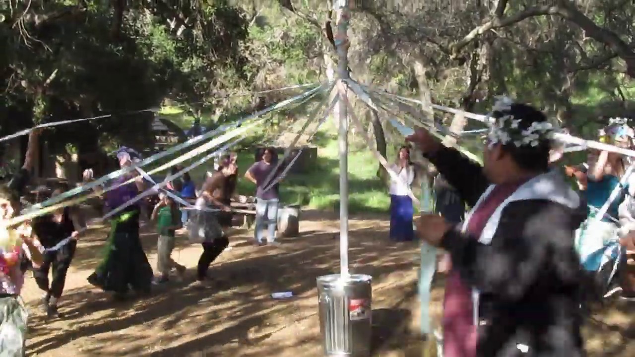 Maypole Dance 2018 - YouTube