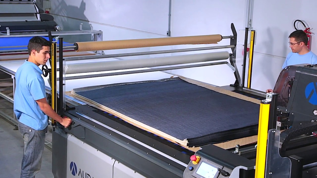 Audaces Neocut Bravo | English - YouTube