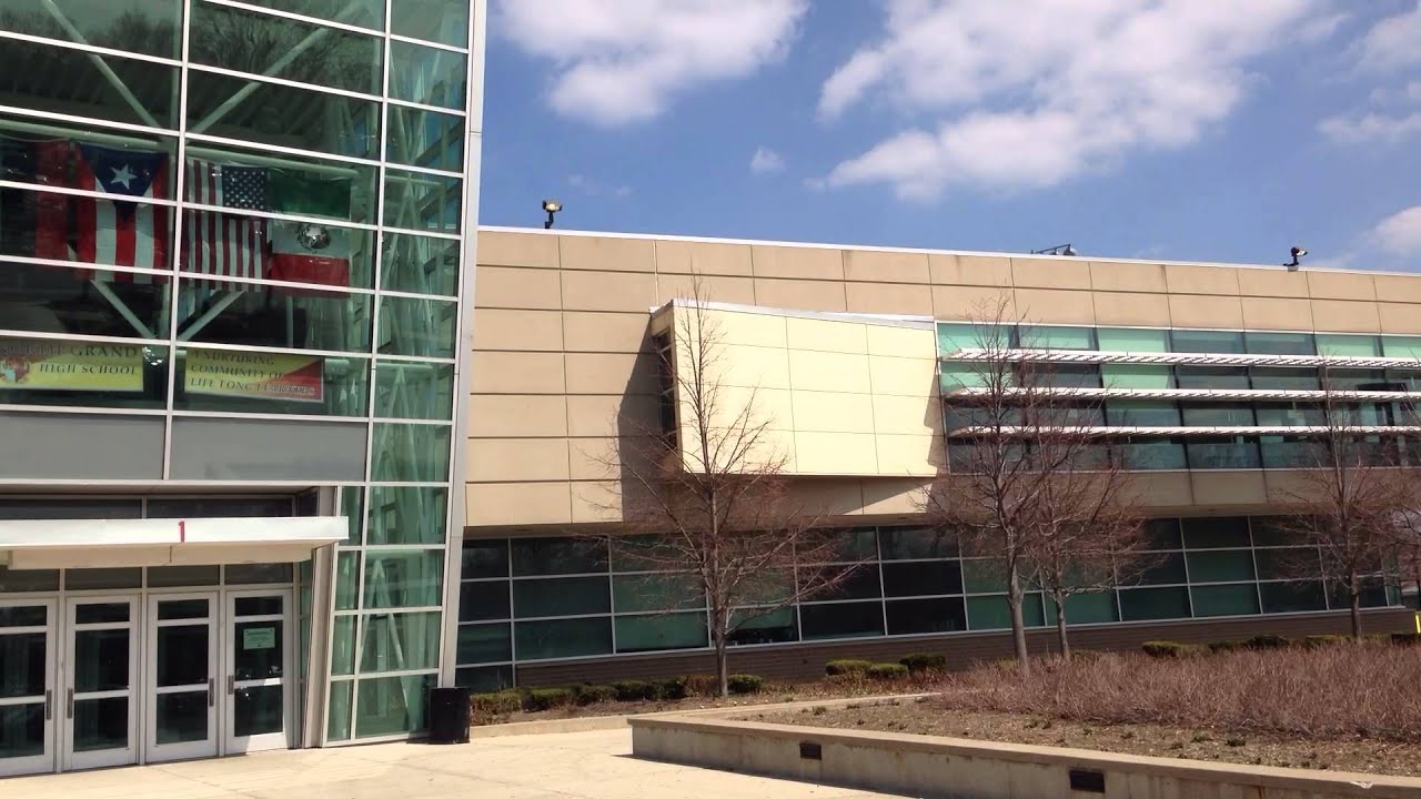 North-grand HS exterior timelapse 01 - YouTube