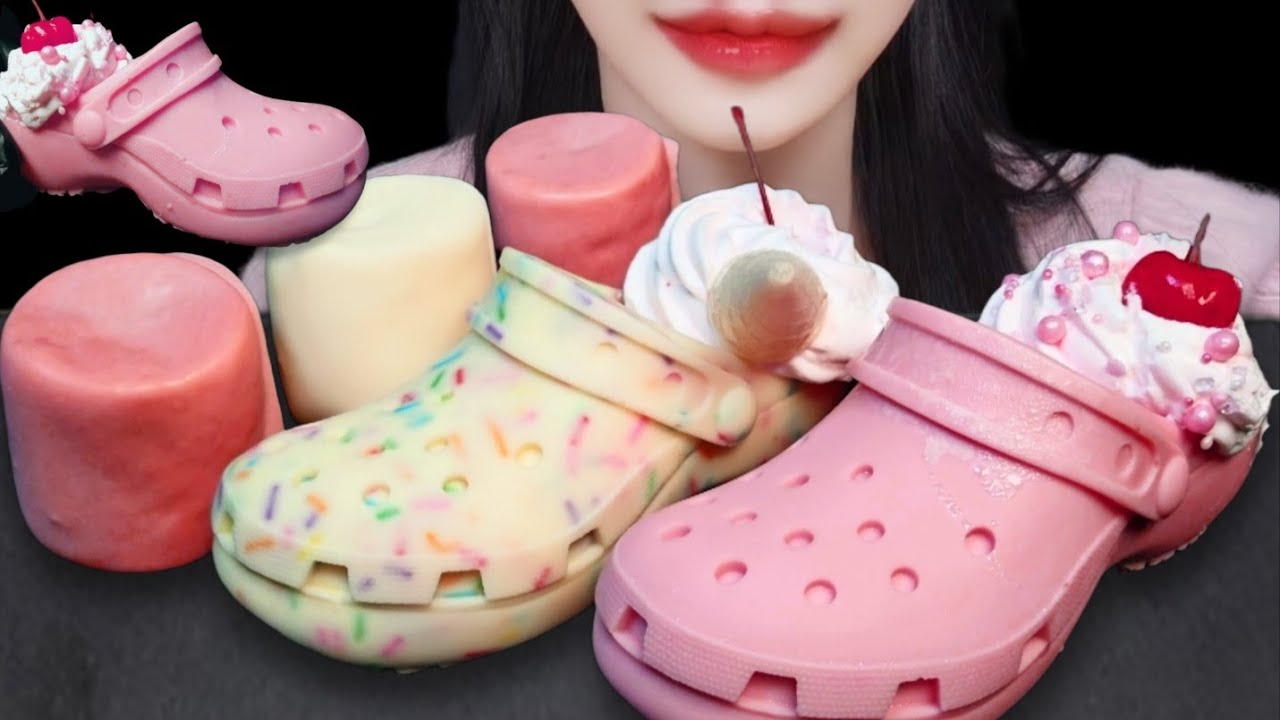 RAINBOW *MEGA CROCS CAKE CRUNCHY MARSHMALLOW ASMR 모모 먹방 MUKBANG 크록스 케이크 ...
