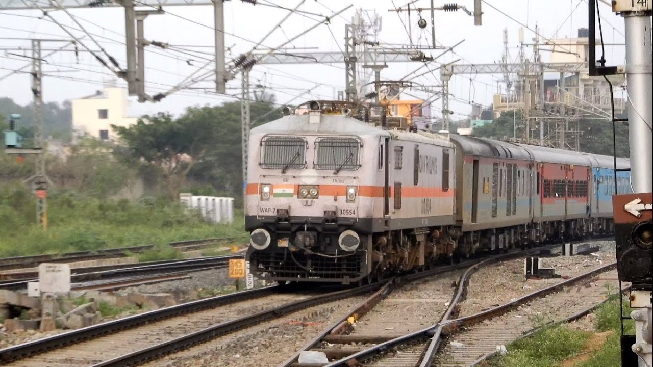[4K_UHD]: The Prancing Deer ERODE WAP 7 speeding with an LHB based ...
