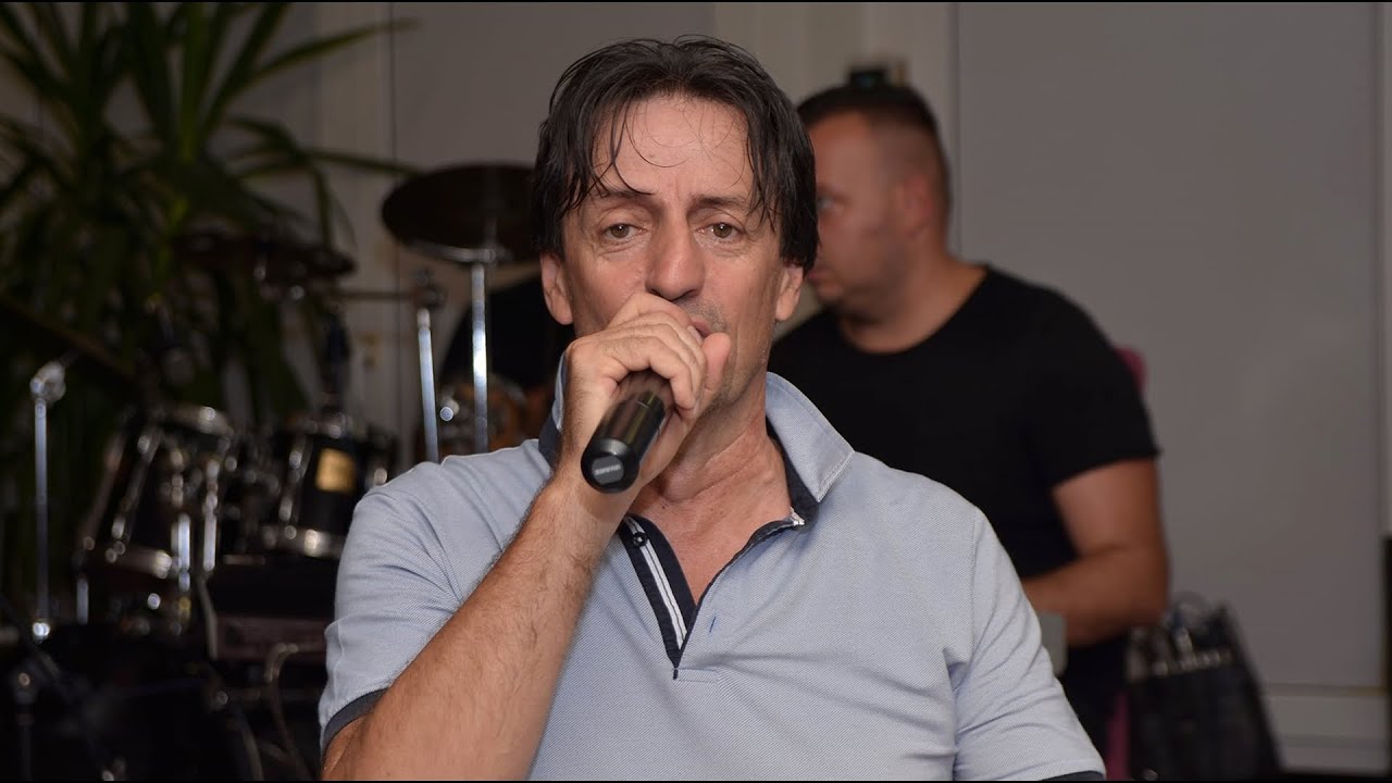 Hajrudin Hazre Udvincic - Majko moja, umorna i stara Chords - Chordify