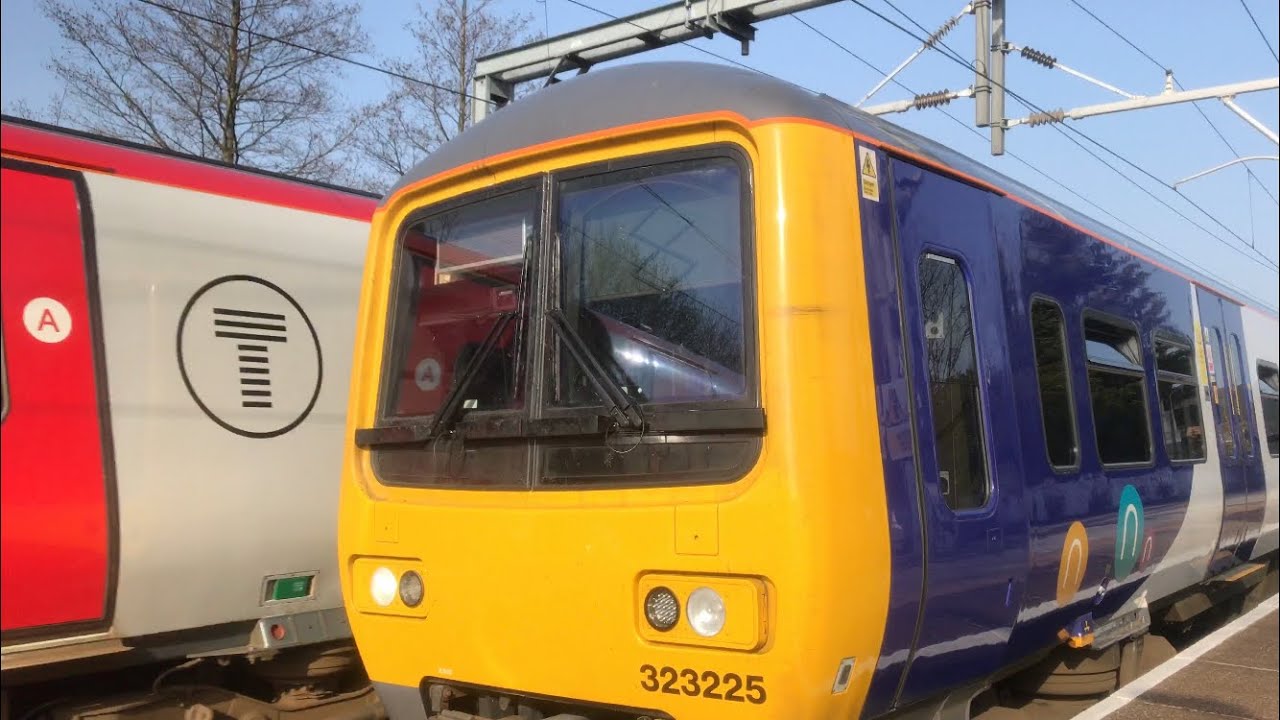 Trains At Patricroft Station 01/04/2021 - YouTube