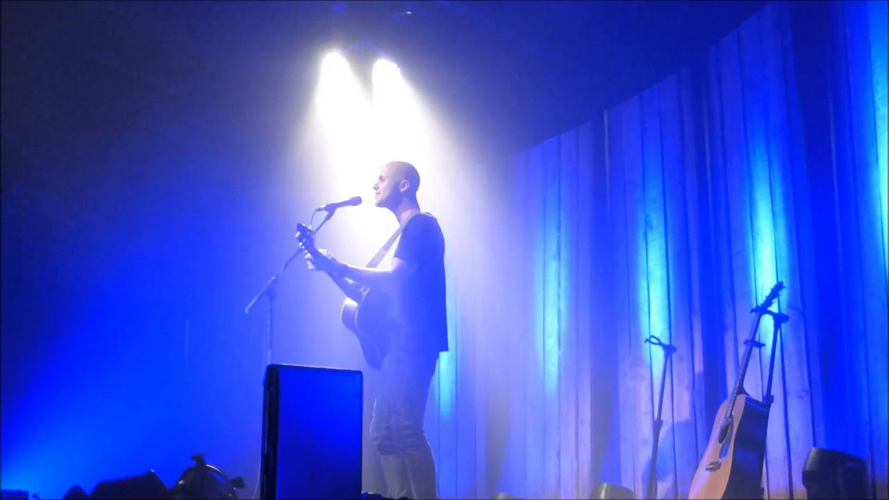 Milow - Howling at the moon - Ruiterhal Brasschaat - YouTube
