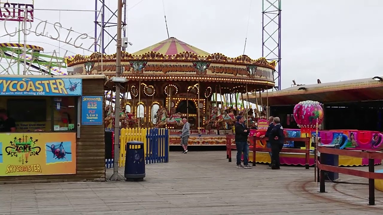 Carousel Ride On The South Pier, Blackpool - YouTube