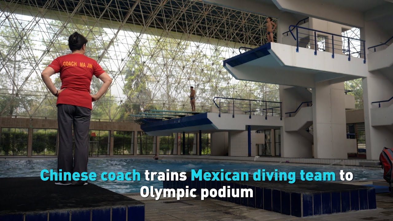 Chinese coach trains Mexican diving team to Olympic podium - YouTube