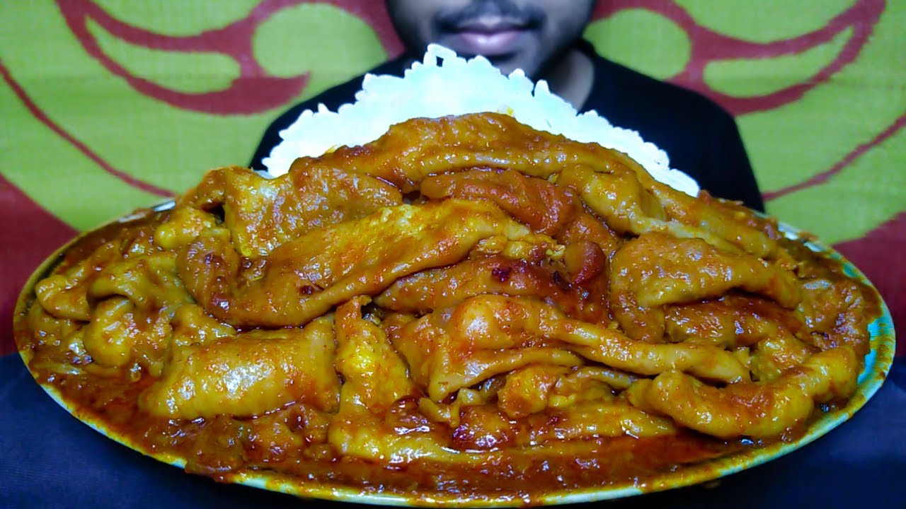 Eating Spicy Chicken Skin Curry With Rice - YouTube
