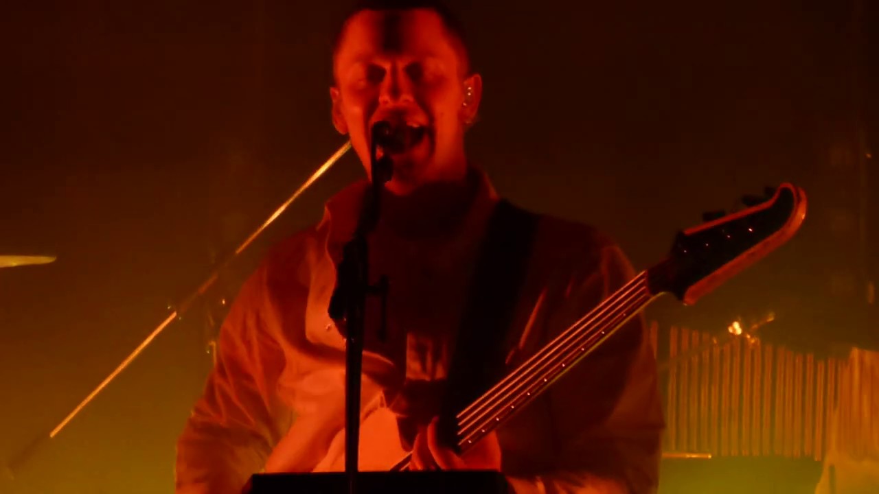 Jungle - Heavy, California (live in Moscow) - 28.01.19 - YouTube