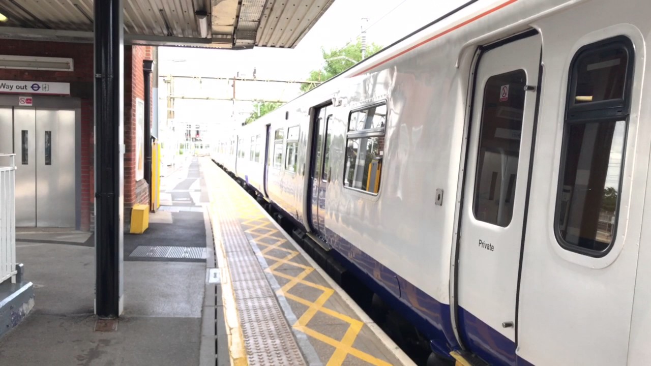 **RARE** Class 315 on platform 1 at Shenfield! - YouTube