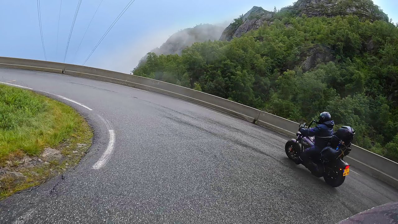 Stavanger - Lysebotn - Dalen - Drammen moottoripyörällä - YouTube