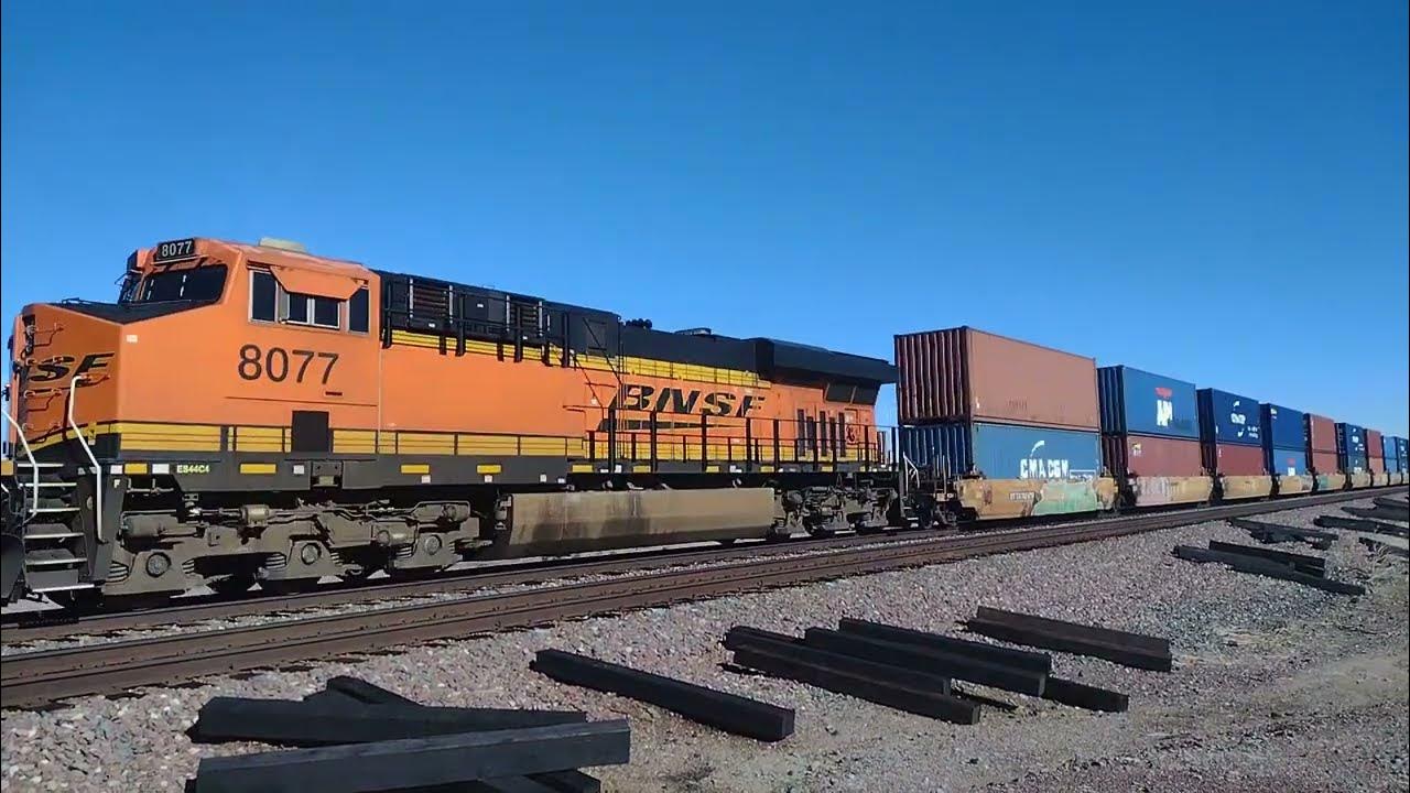 WB BNSF Port Stack Train Feat Rear DPU In Daggett Ca! #bigbossrailfanner - YouTube