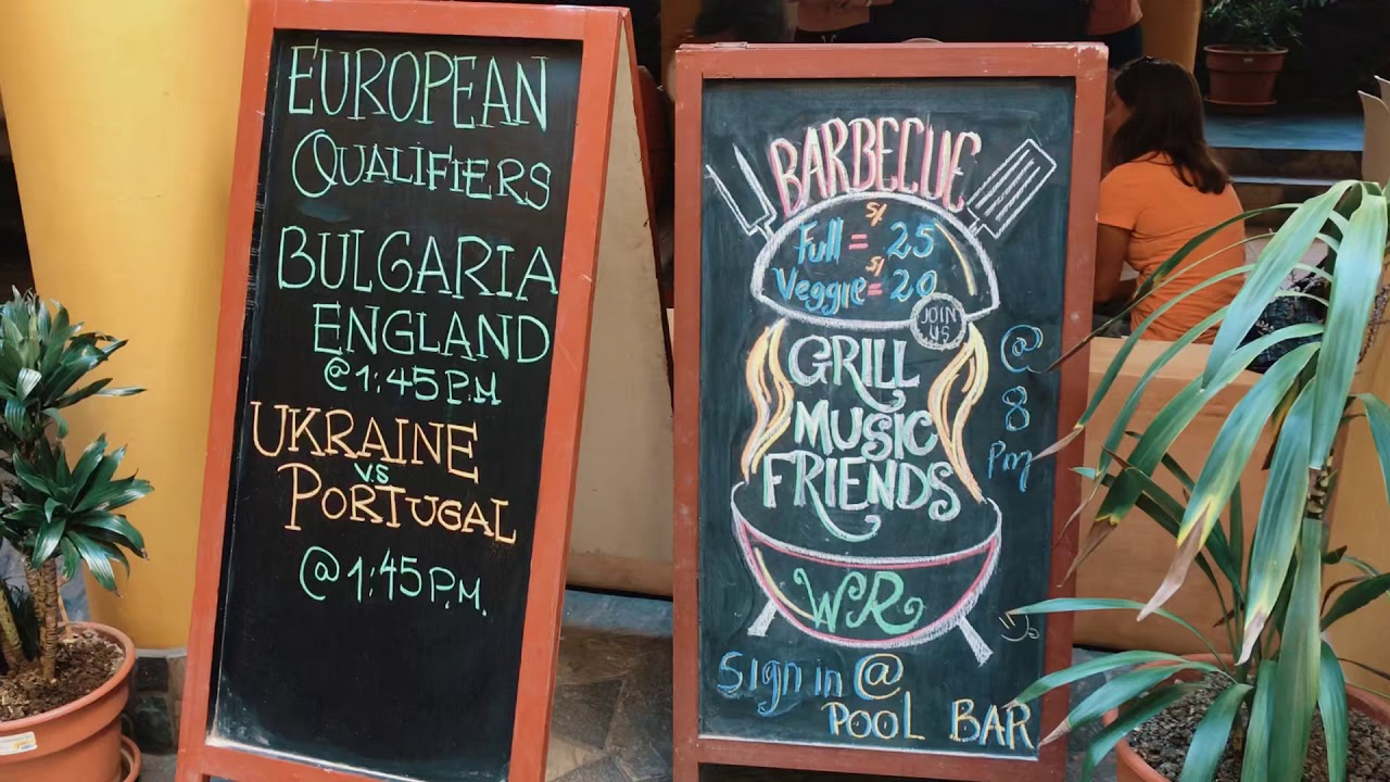 Wild Rover Hostel Huacachina 🇵🇪 - YouTube