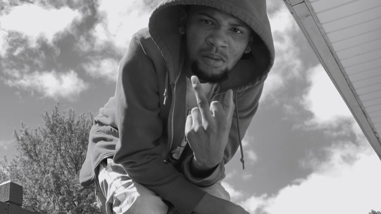 Kweezy clueless (official audio) - YouTube