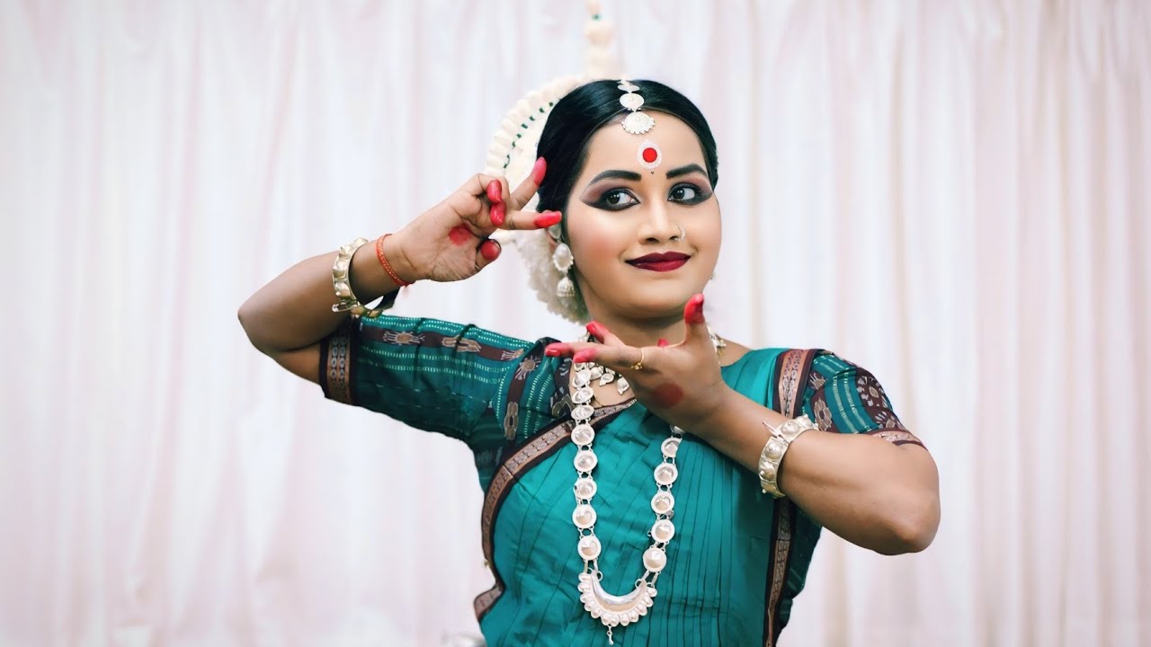 Chandrachooda Shivashankar ( Odissi Dance) Sasmita Behera @IICM # award ...