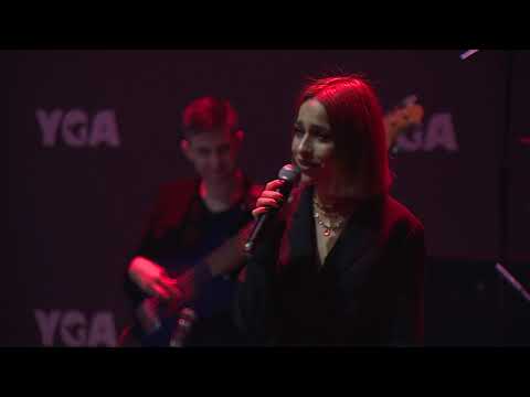 Dicle Olcay YGA Zirvesi 2017 Kapanış Performansı