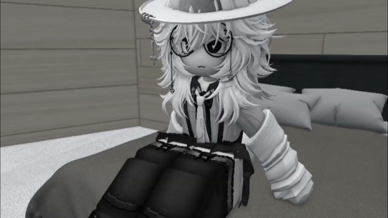 Roblox girl fart animation 3 skirt lift - YouTube