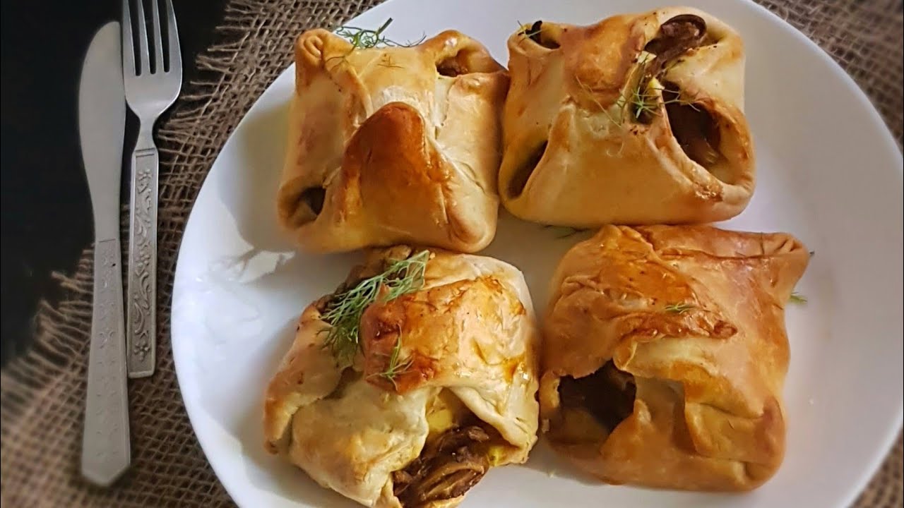 BEST EGG PUFFS RECIPE/AHAAAFOOD/ BAKERY STYLE EGG PUFF - YouTube