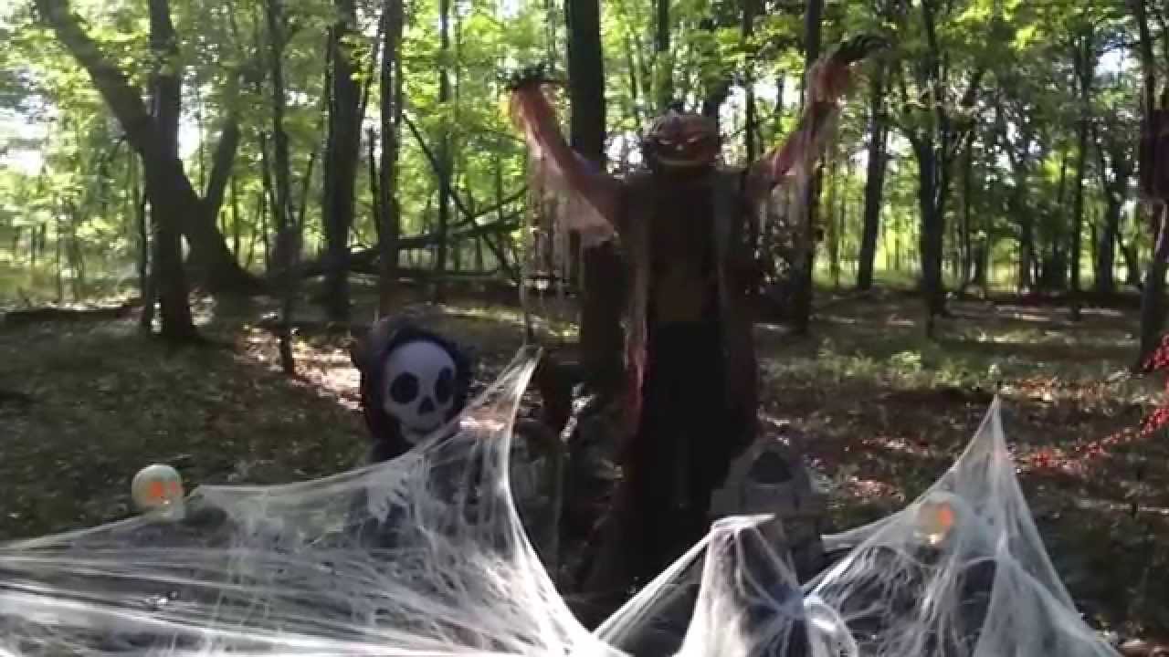 Halloween 2014 haunted path - YouTube