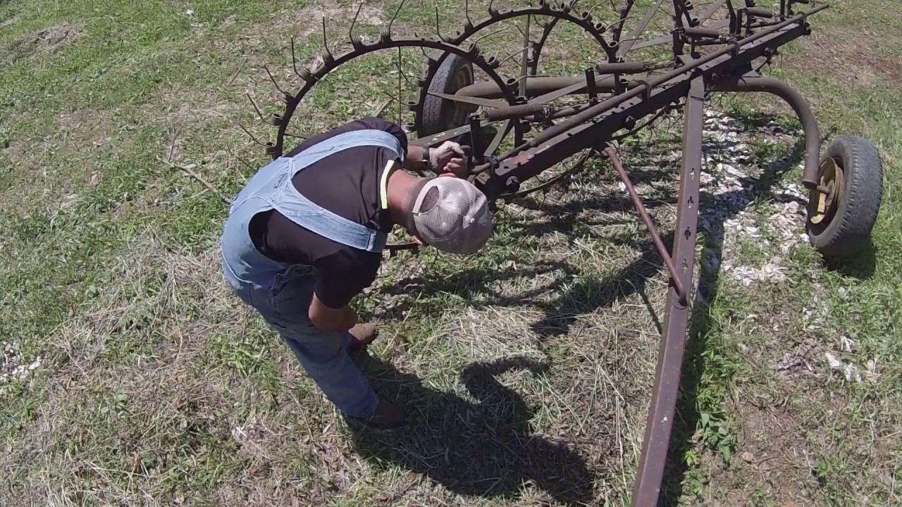 Raking Hay With The 4610 Ford Tractor And The Model 25 Farmhand Wheel ...