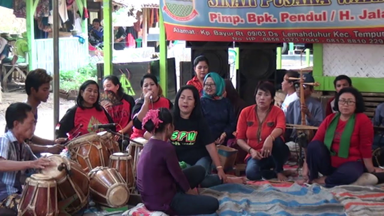 Geboy Topeng Pendul Sinar Pusaka Warna - YouTube