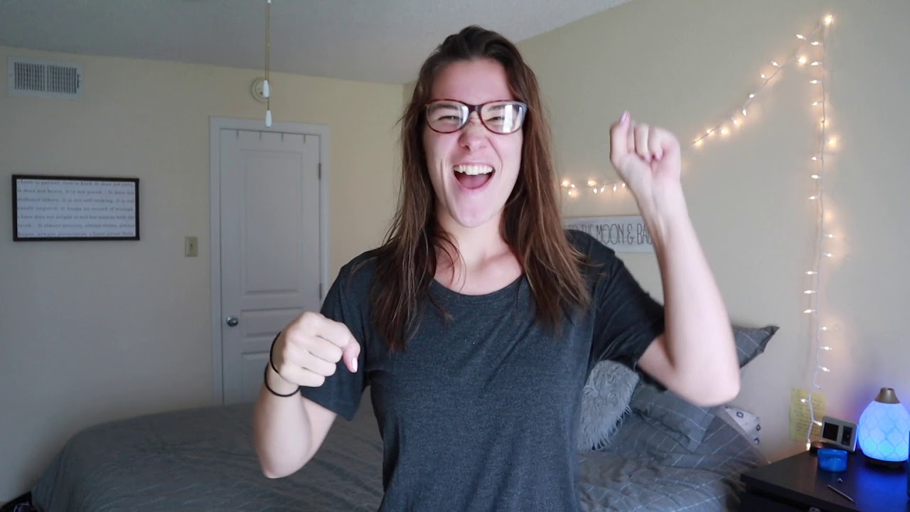 22 Taylor Swift - American Sign Language Cover - YouTube