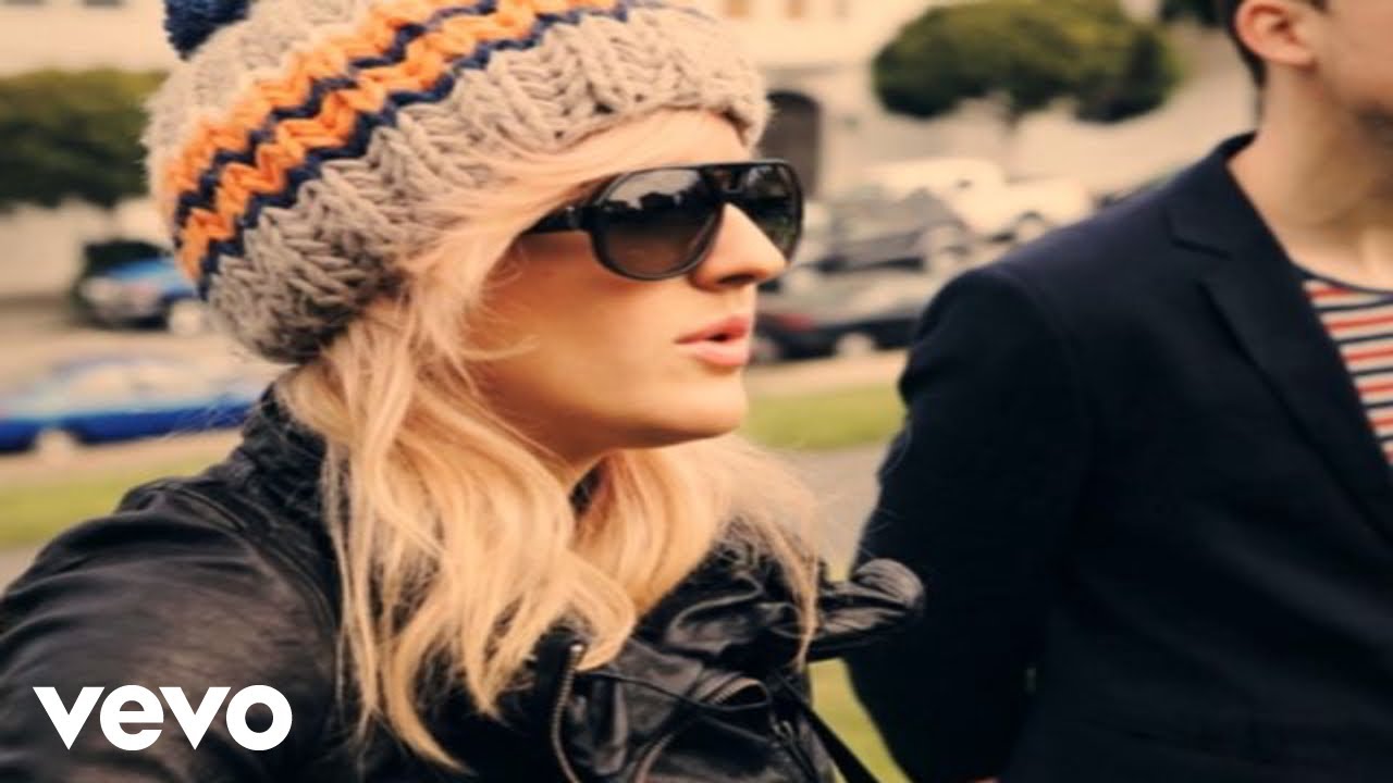 Ellie Goulding - In The Open Presents Ellie Goulding - Guns And Horses ...
