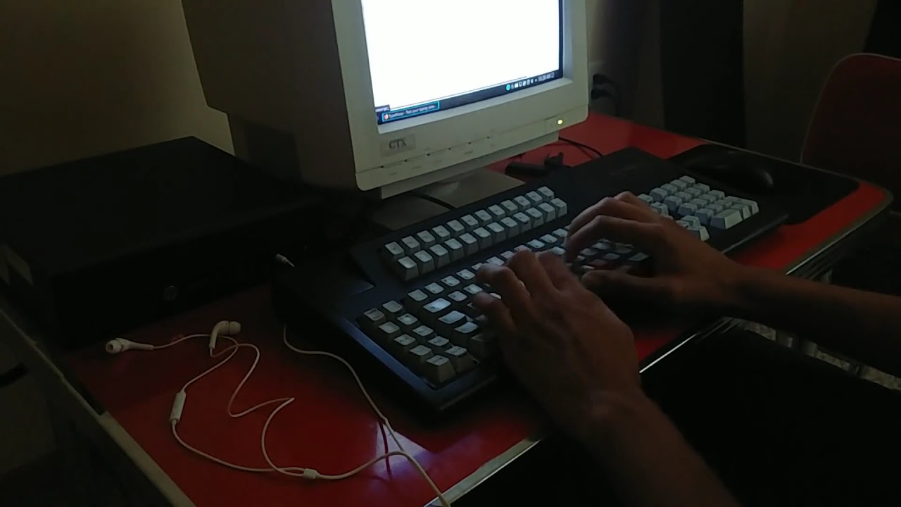 Affirmative 1225T (Unicomp PC 122) Model M typing demo - YouTube