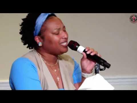 Elder Bijan Walden .... "Me And The Devil Had A Tussle, But I Won!! Praise Break" - YouTube