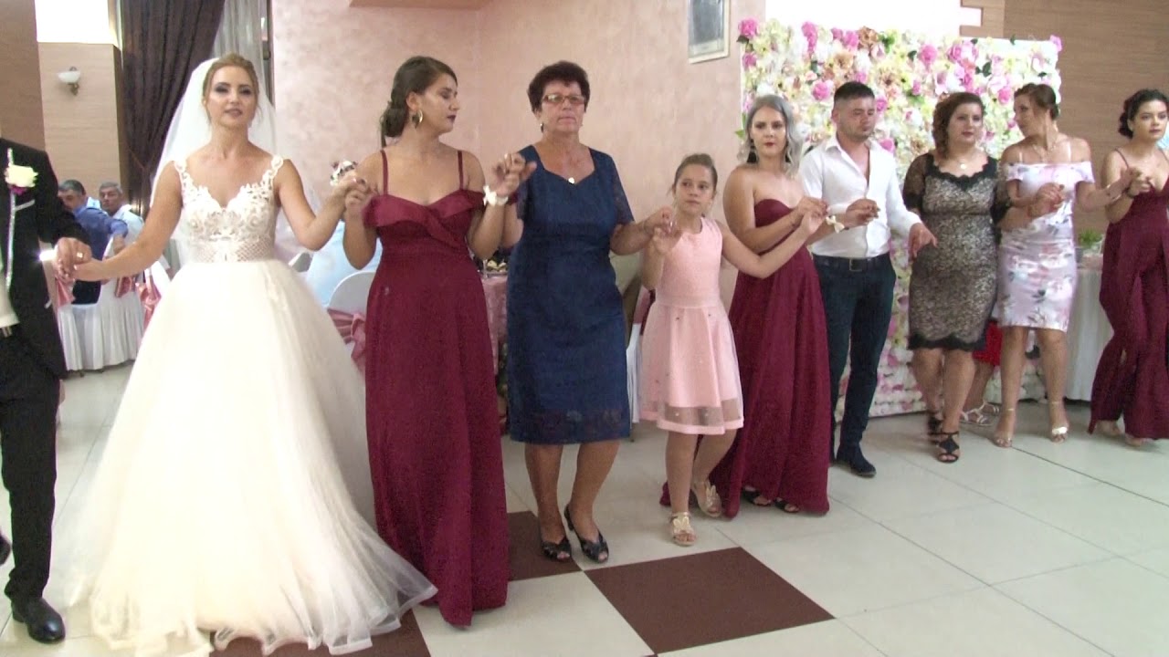 Harieta & Daniel partea a doua Hotel Flormang - YouTube